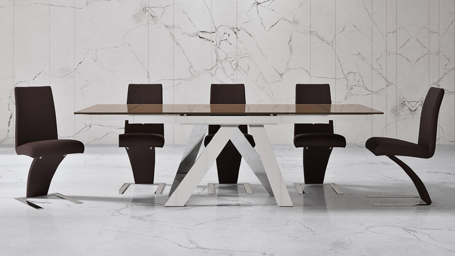 Cruz Extension Dining Table - Brown